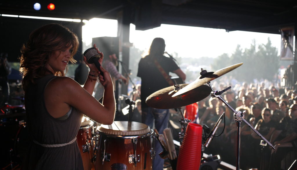 Melanie Howe - Gon Bops